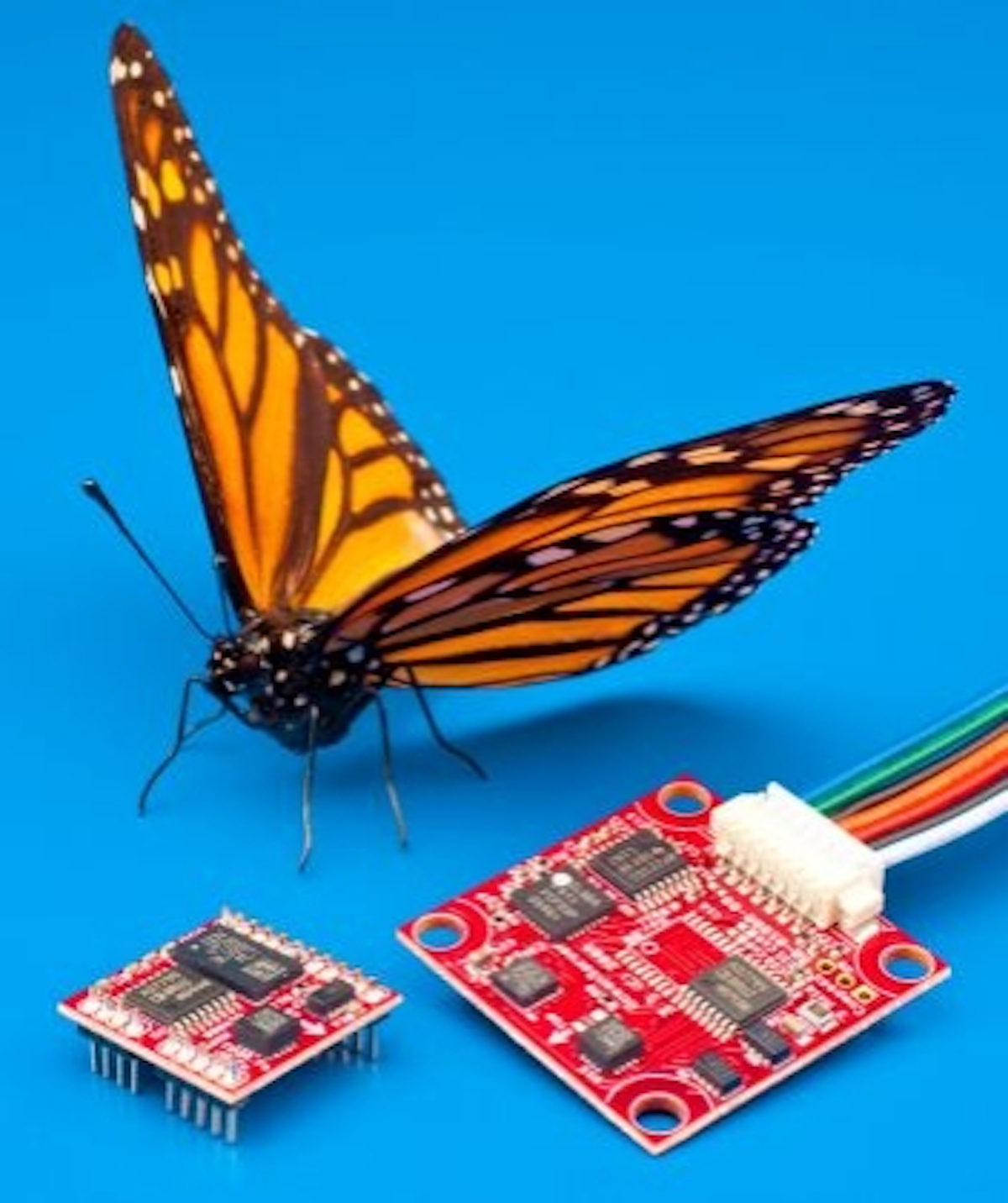 Embedded digital compass that integrates with GPS satellite navigation ...