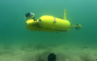 Intelligence experts approach industry for UUV networks for covert ...