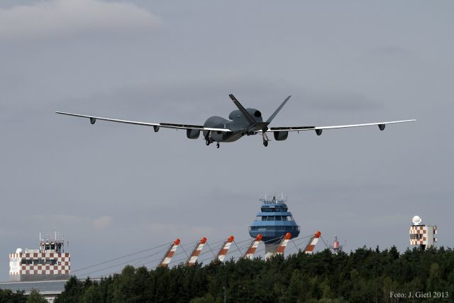 Euro Hawk sets record with 25-hour nonstop flight in Germany | Military ...