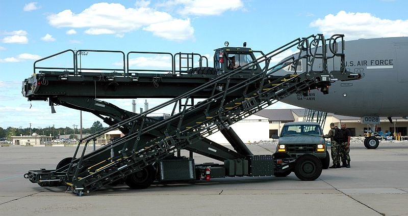 DRS Technologies to overhaul U.S. Air Force Halvorsen aircraft loader ...