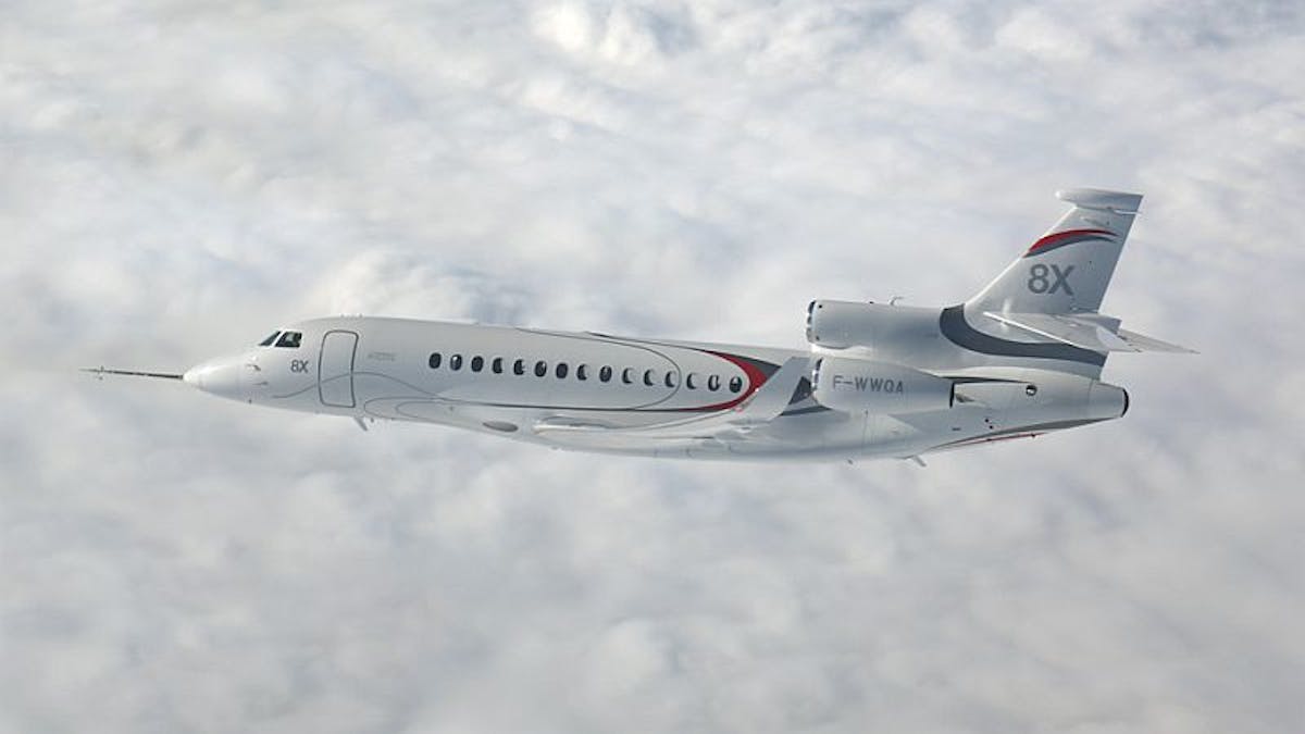 Dassault Aviation Falcon 8X ultra-long range trijet takes to the air ...