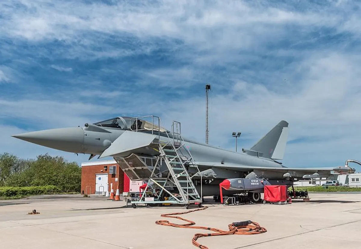 Engineers complete ground tests of Storm Shadow on Euroflighter Typhoon ...