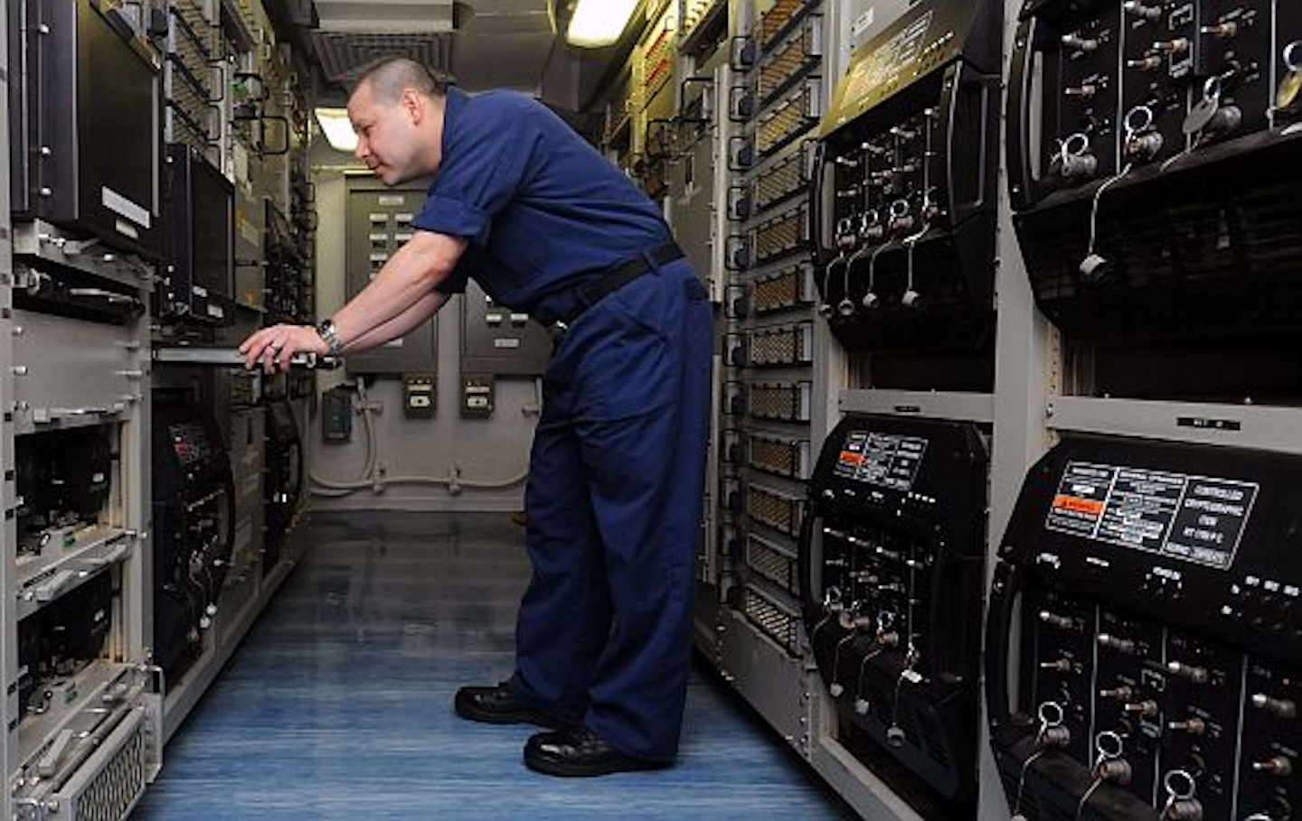 Navy looks to General Dynamics for big order in maritime radios for ...