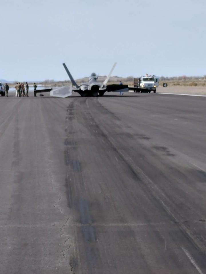 F 22 Raptor Crash F 22 Raptor: The Air Force Has An Unpleasant Call To