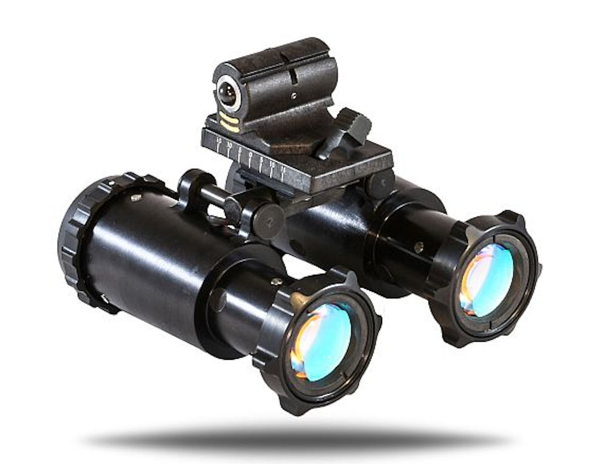 Lightweight night-vision goggles for commercial aircraft pilots ...