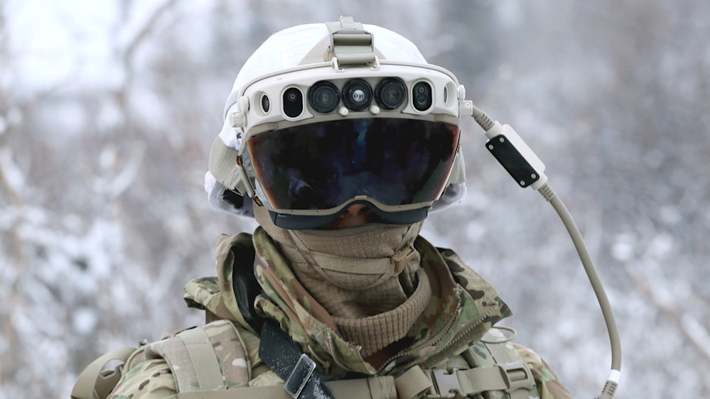 Army halts IVAS augmented reality goggle project to offer navigation ...