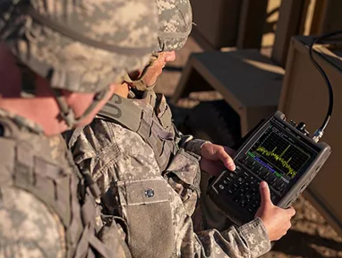 spectrum analyzer handheld test and measurement | Military Aerospace