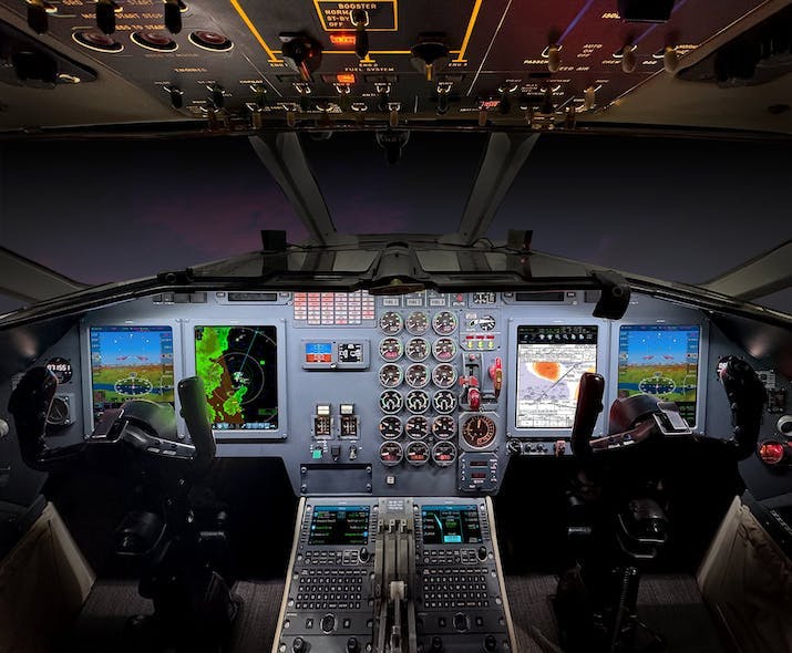 Phoenix Rising Aviation and Global Jet Partners select new flight display system from Universal ...