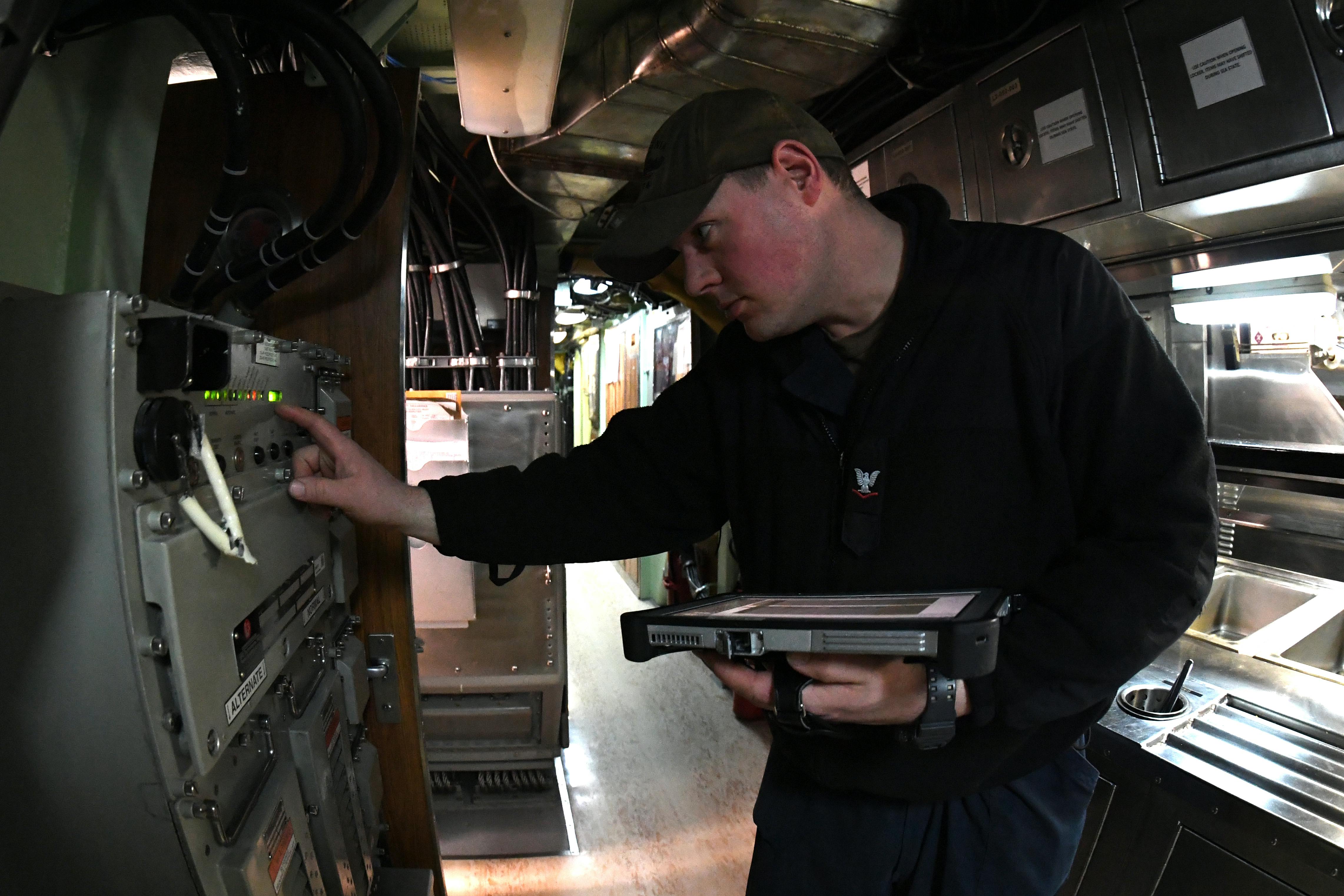 Submarine test data analysis | Military Aerospace